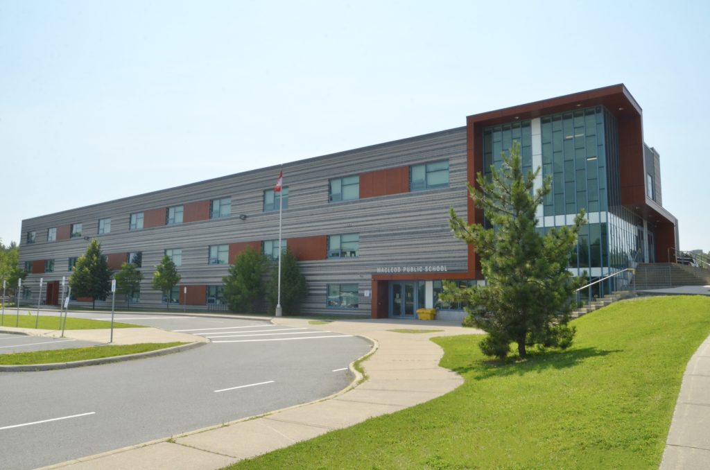 MacLeod Public School - Rainbow District School Board