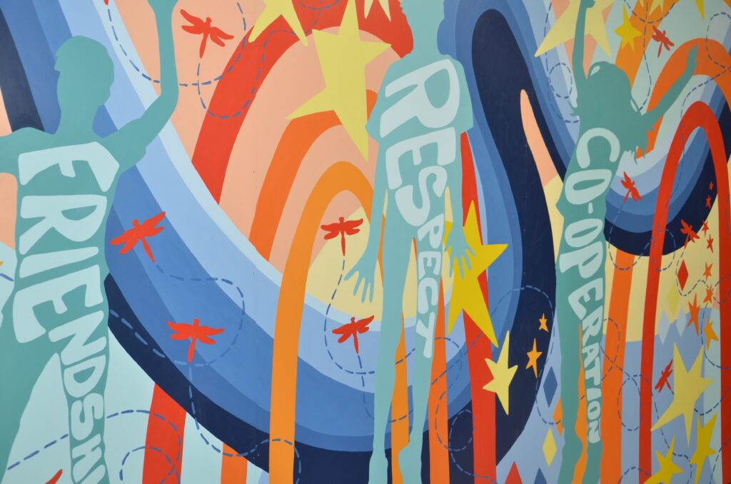 Cambrian College artists create new mural at Northeastern Elementary ...